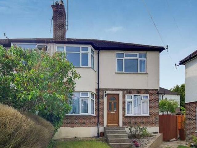 2 Bedroom Flat For Rent In Finchley