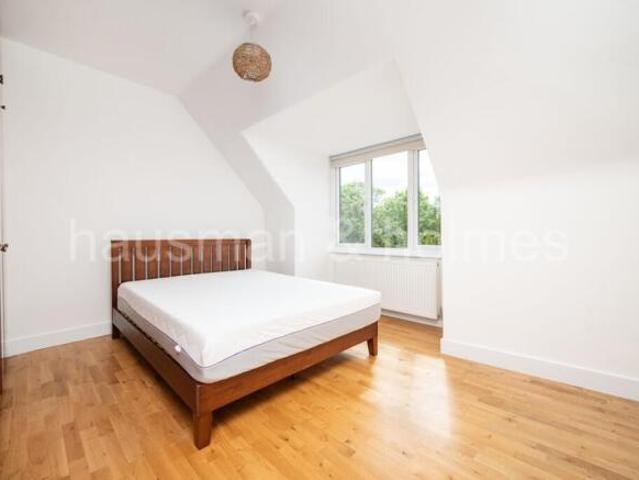 2 bedroom flat for rent in, Finchley Road, NW11