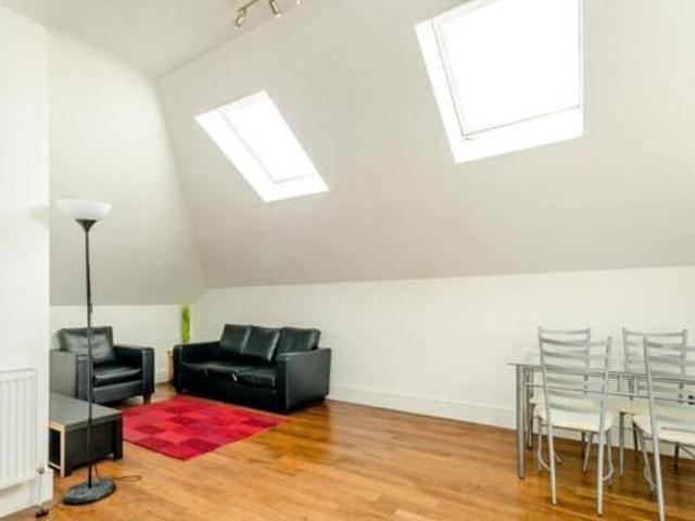 2 Bedroom Flat For Rent In Finsbury Park, London