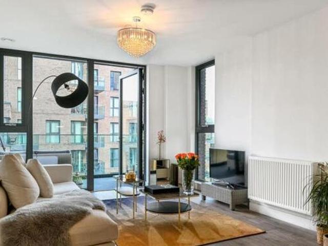 2 Bedroom Flat For Rent In Finsbury Park, London
