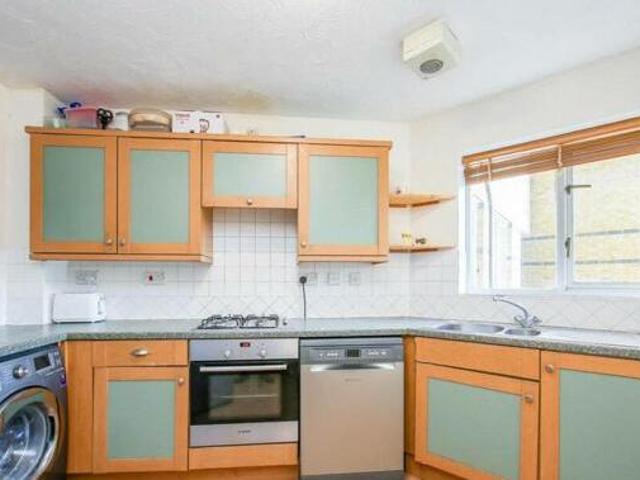 2 Bedroom Flat For Rent In Finsbury Park, London