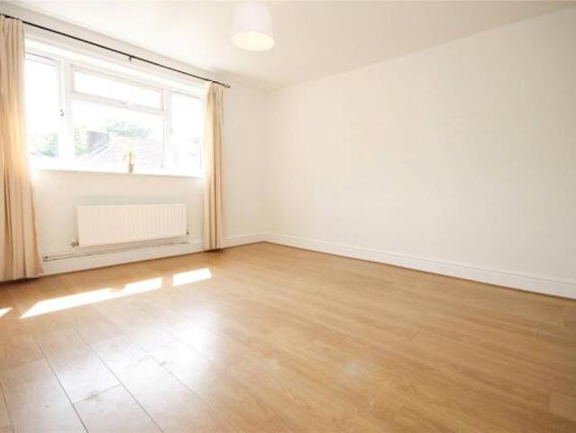 2 bedroom flat for rent in Firethorn Avenue, Burnage, Manchester, M19
