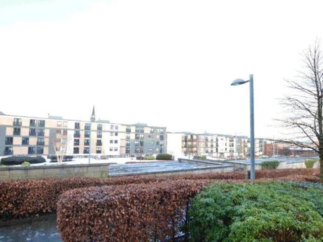 2 bedroom flat for rent in Firpark Close, Parade Park, Dennistoun, Glasgow, G31
