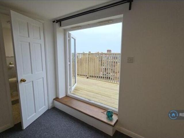 2 bedroom flat for rent in First Avenue, Cliftonville, Margate, CT9