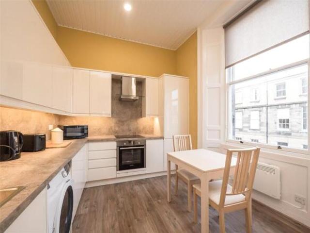 2 bedroom flat for rent in Forth Street, Edinburgh, EH1