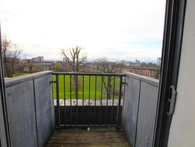 2 bedroom flat for rent in Fortrose Street, Partickhill, Glasgow, G11