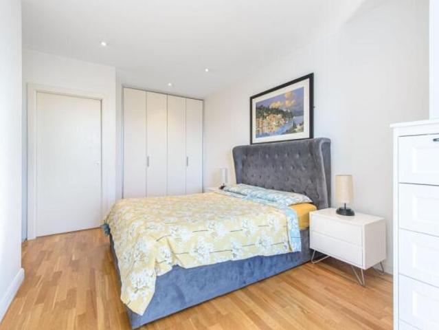 2 bedroom flat for rent in Fortune Green Road, West Hampstead, London, NW6