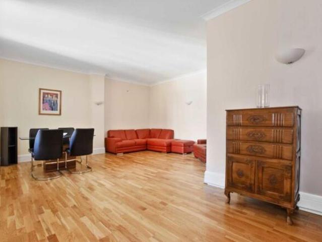2 bedroom flat for rent in, Forum Magnum Square, SE1