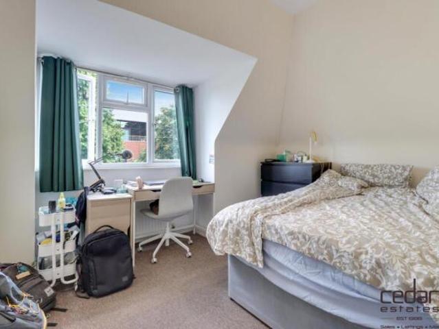 2 bedroom flat for rent in Fordwych Road, West Hampstead NW2