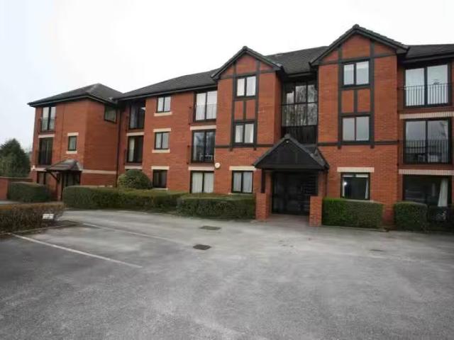 2 bedroom flat for rent in Forest Drive, Harborne, B17