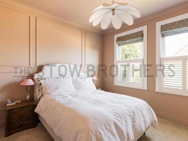 2 bedroom flat for rent in Forest Road, Walthamstow, London, E17