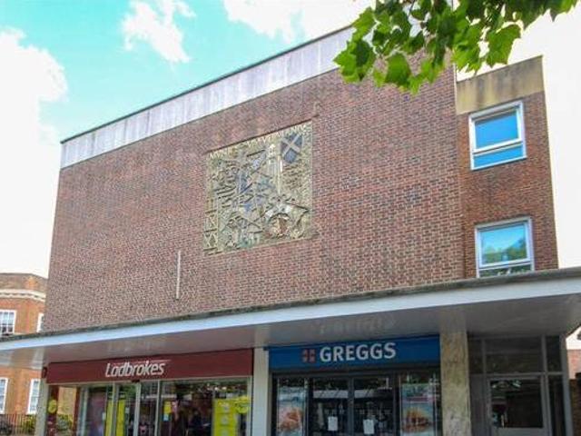 2 bedroom flat for rent in Forrester House St Peters Street St Albans Hertfordshire AL1