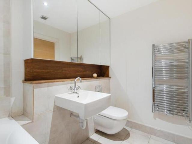 2 bedroom flat for rent in Fountain House, The Boulevard, SW6