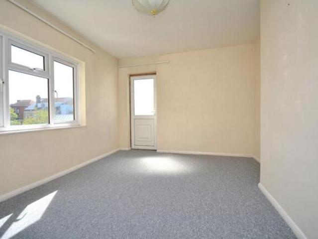 2 bedroom flat for rent in Florence Court, Cornwall Gardens, CT9 2JD, CT9