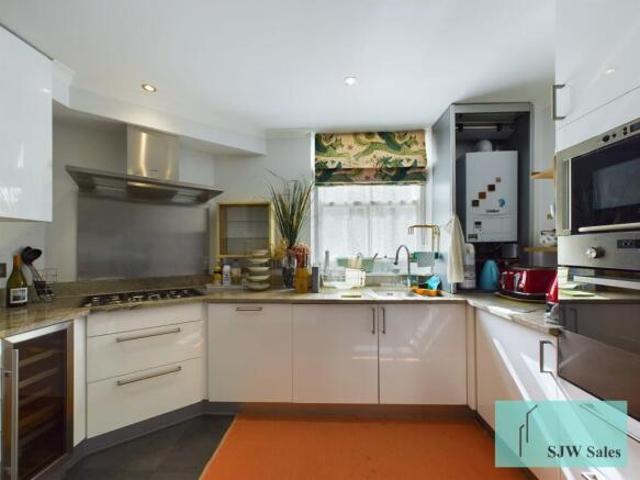 2 bedroom flat for rent in Flat B, 31 Goodge Street, W1T 2PR, W1T