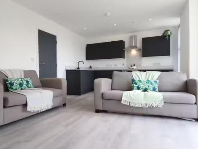 2 bedroom flat for rent in Flat C FF Kingsland Crescent, Bar.