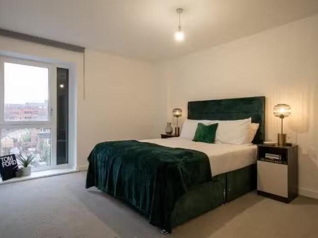 2 bedroom flat for rent in Flat D18, Marina Place, Birmingham.
