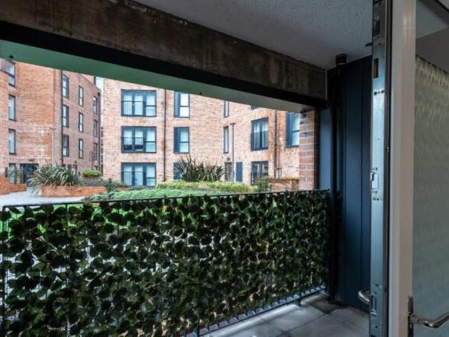 2 bedroom flat for rent in Flat F37, Marina Place, Birmingham, B16