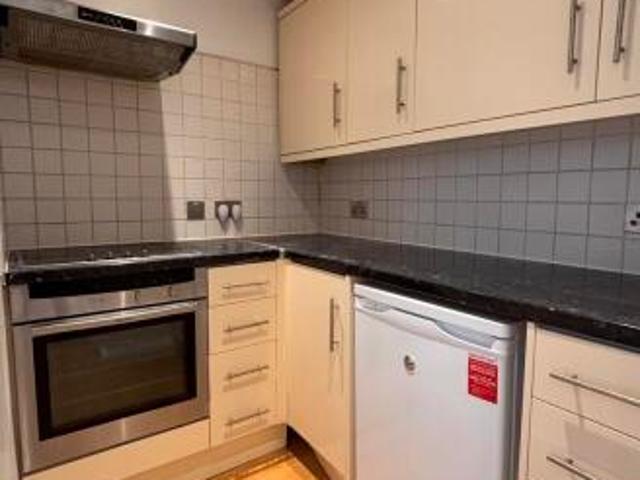 2 bedroom flat for rent in Flat F, Wright's Lane, Kensington And Chelsea, London, W8