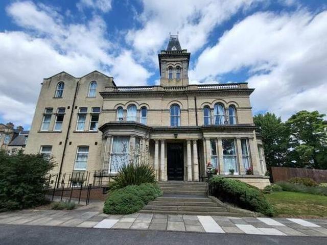 2 bedroom flat for rent in Flat 14 Dawson House HU6