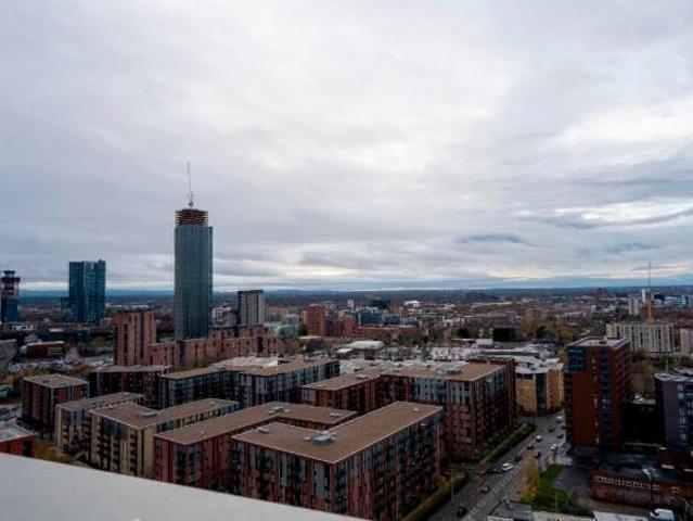 2 bedroom flat for rent in Flat 1802, Islington Way, Manchester, Greater Manchester, M3