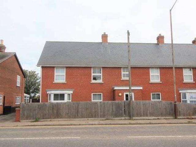 2 bedroom flat for rent in Flat 1 Shrublands Bromley Road Elmstead Market CO7