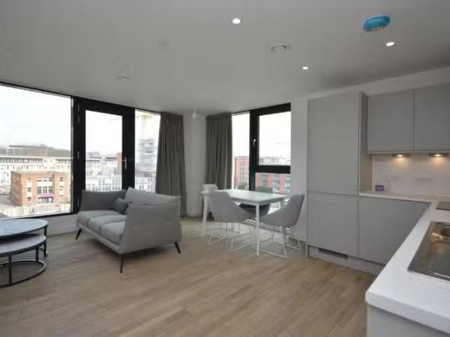 2 bedroom flat for rent in Flat 26 Twine House, St. Thomas Str.