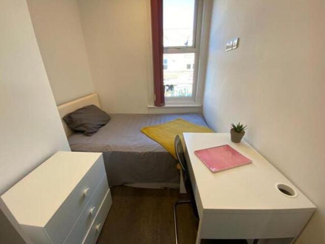 2 bedroom flat for rent in Flat 2 313a Ecclesall Road, Ecclesall, S11