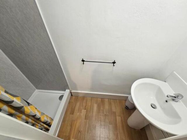 2 bedroom flat for rent in Flat 2, 40 Heath Terrace, Leamington Spa, CV32