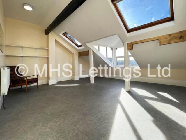 2 bedroom flat for rent in Flat 3, 17 Regent Park Terrace, Leeds, LS6 2AX, LS6