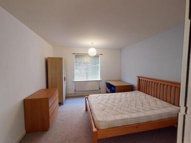 2 bedroom flat for rent in Flat 47 Royal Victoria Court, NG7