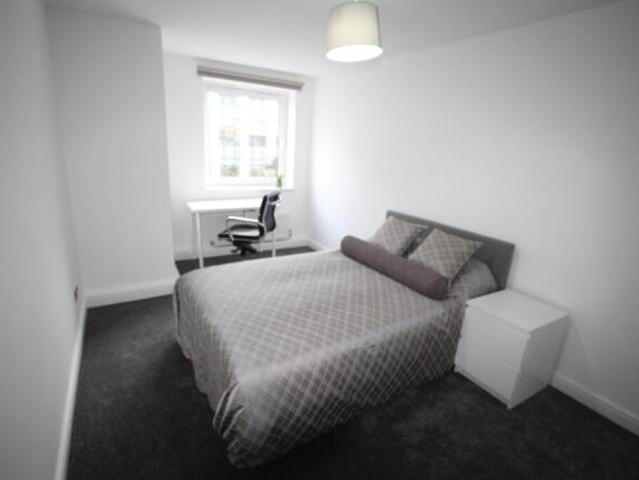 2 bedroom flat for rent in Flat 43, 205 Clarendon Road, Leeds, LS2 9DU, LS2