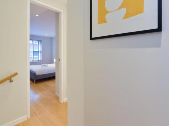 2 bedroom flat for rent in Flat 4, 132 New Cavendish Street, Warren Street, W1W
