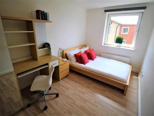 2 bedroom flat for rent in Flat 66, 205 Clarendon Road, Leeds, LS2 9DU, LS2