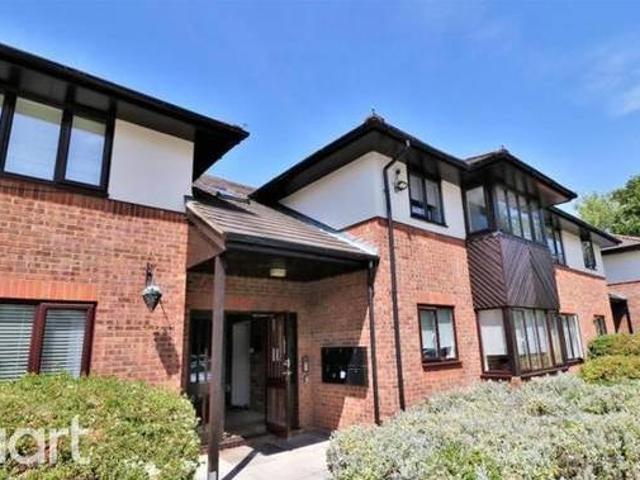 2 bedroom flat for rent in Fleet GU51