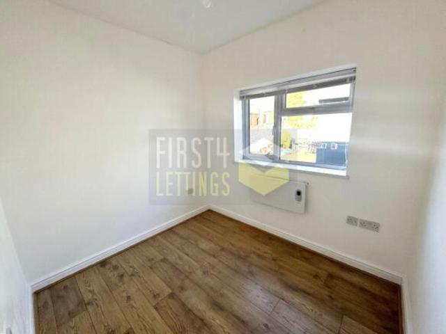 2 bedroom flat for rent in Fleetwood Road, Clarendon Park, LE2