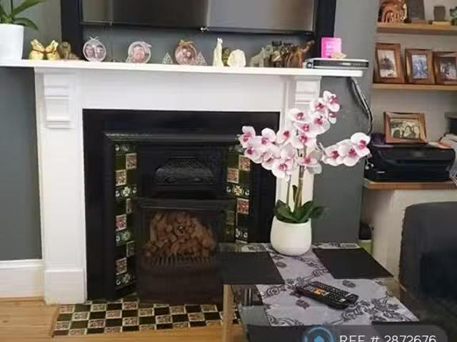 2 bedroom flat for rent in Froghall Road, Aberdeen, AB24