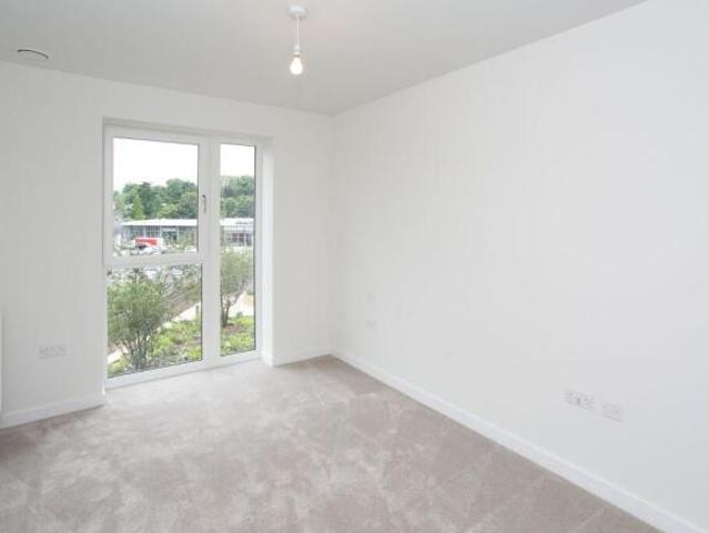 2 bedroom flat for rent in Frogmore Avenue, WD17, Watford, WD17