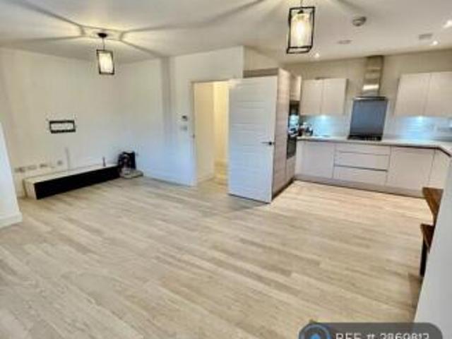 2 bedroom flat for rent in Frost Close, Swanscombe, DA10