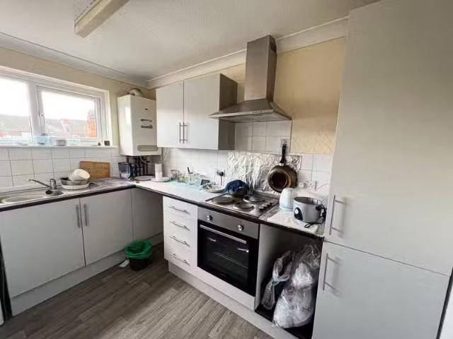 2 bedroom flat for rent in Frances Street, Spart HORPE, DN15
