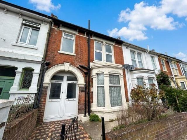 2 bedroom flat for rent in Francis Avenue, Southsea, PO4