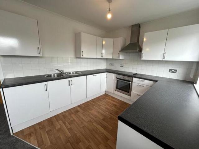 2 bedroom flat for rent in Francis Street, Hull, HU2