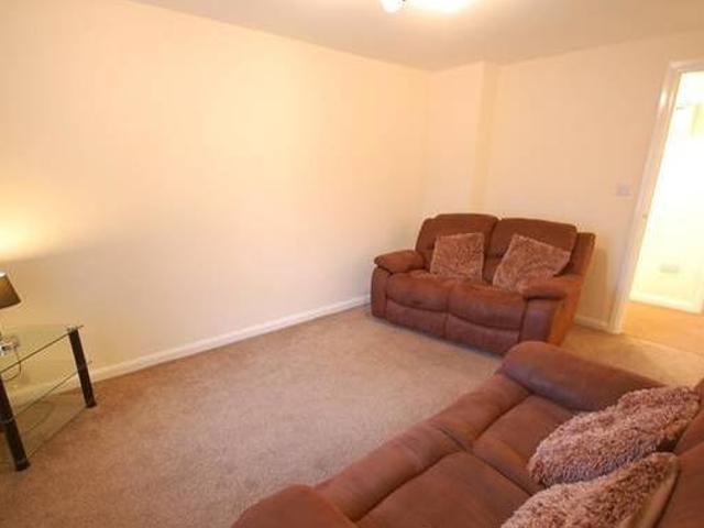 2 bedroom flat for rent in Fraser Road Ground Floor AB25