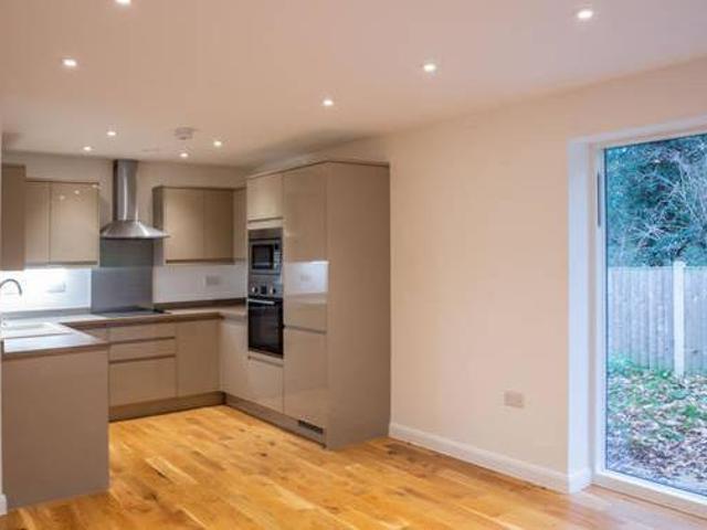 2 bedroom flat for rent in Frinton Park Court Central Avenue FrintonOnSea Essex CO13