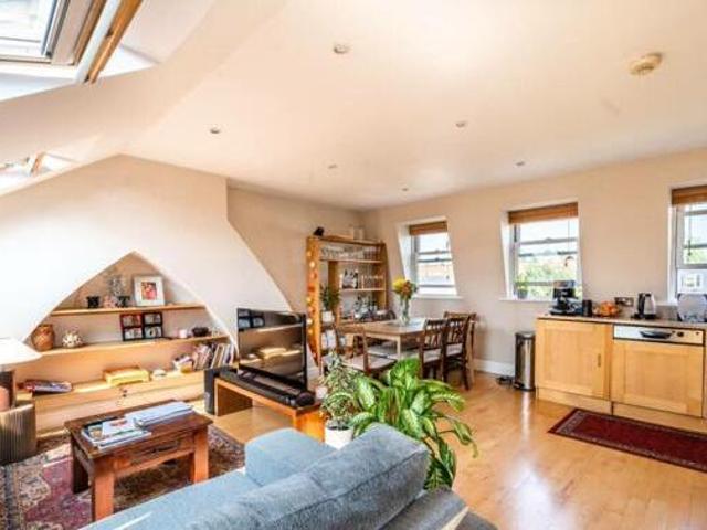 2 Bedroom Flat For Rent In Fulham, London