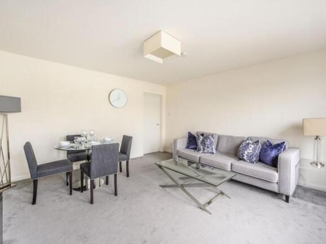 2 bedroom flat for rent in Fulham Road, Chelsea, London, SW3
