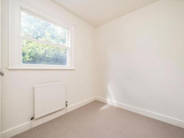 2 bedroom flat for rent in Fulham Road, Fulham, SW6