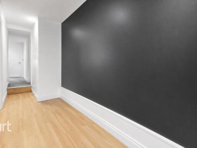 2 bedroom flat for rent in Furley Road, London, SE15