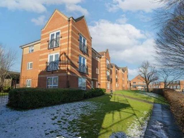 2 bedroom flat for rent in Gaiety House Regent Street Smethwick B66