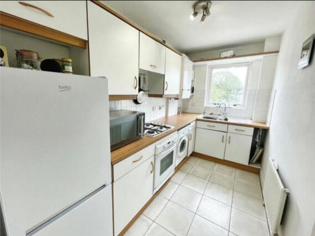 2 bedroom flat for rent in Gainsborough Court, Homesdale Road, Bromley, BR2